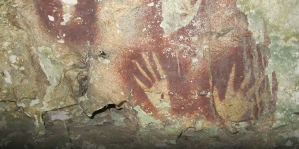 68,000-Year-Old Hand Stencil Identified as World’s Oldest Cave Art